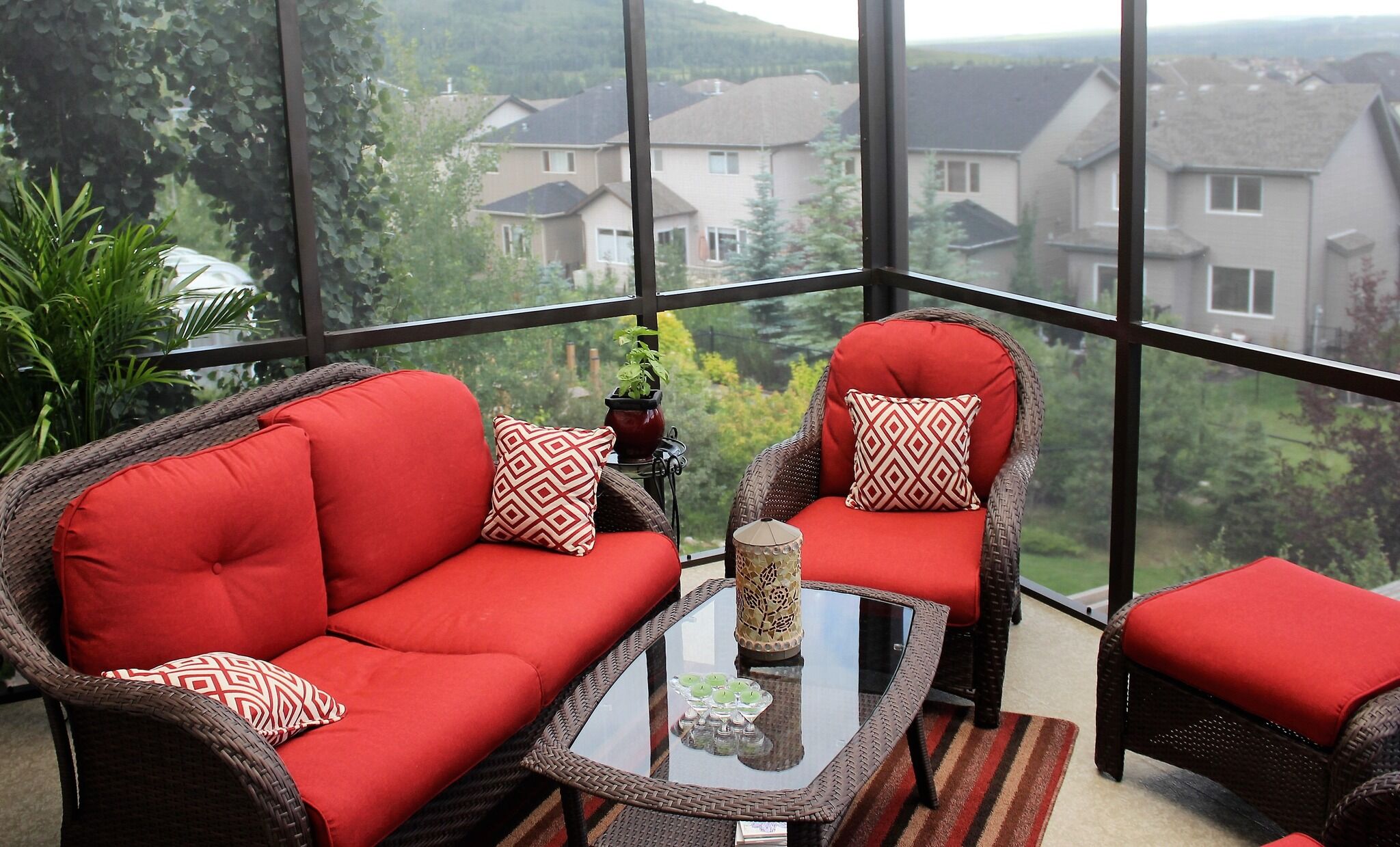 Screenrooms | Calgary & Southern Alberta | Blueflower Sunrooms
